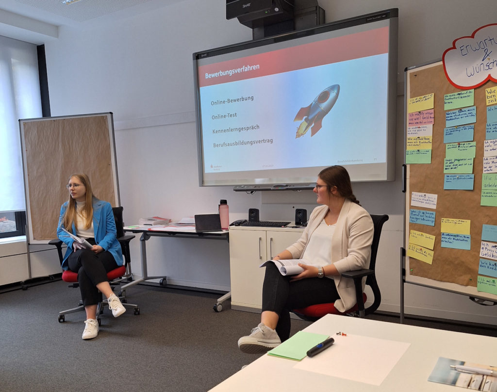 Berufsfelderkundung in der Sparkasse – Freiherr-vom-Stein Schule Krefeld